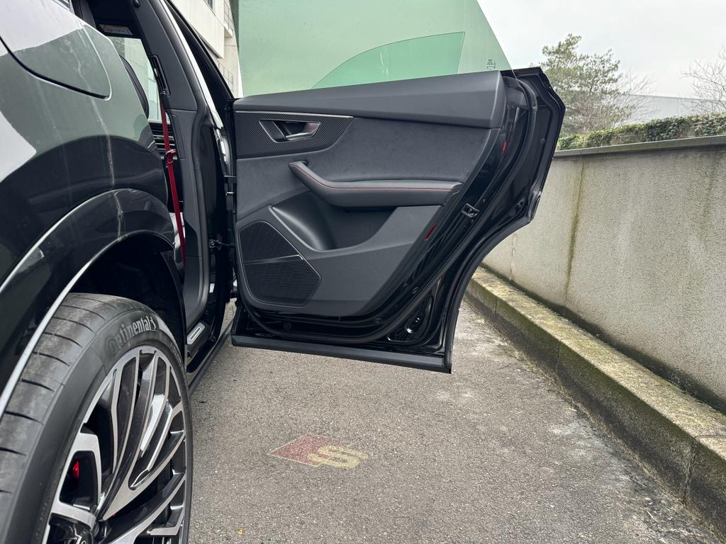 AUDI Q8 – EasyCar Paris